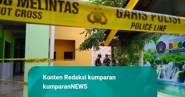 2 Tersangka Insiden Ambruknya Atap SD Muhammadiyah di Gunungkidul ... 2 Tersangka Insiden Ambruknya Atap SD Muhammadiyah di Gunungkidul ...